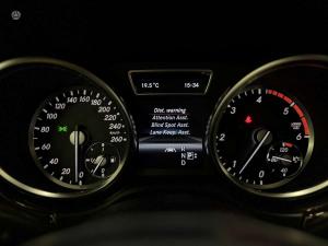Melns Mercedes-Benz GL 350 2013 Viļņa, ar dzinēja tilpumu 2.99 L un nobraukumu 101 tūkst. km par 22290 €, foto 29 vietnē AUTOMOTO.COM.LV