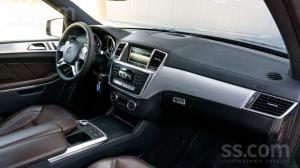 Melns Mercedes-Benz GL 350 2013 Rīga, ar dzinēja tilpumu 3.00 L un nobraukumu 269 tūkst. km par 17590 €, foto 11 vietnē AUTOMOTO.COM.LV