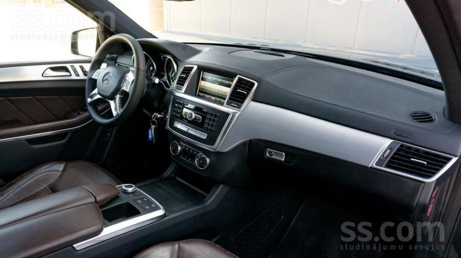Melns Mercedes-Benz GL 350 2013 Rīga, ar dzinēja tilpumu 3.00 L un nobraukumu 269 tūkst. km par 17590 €, foto 11 vietnē AUTOMOTO.COM.LV