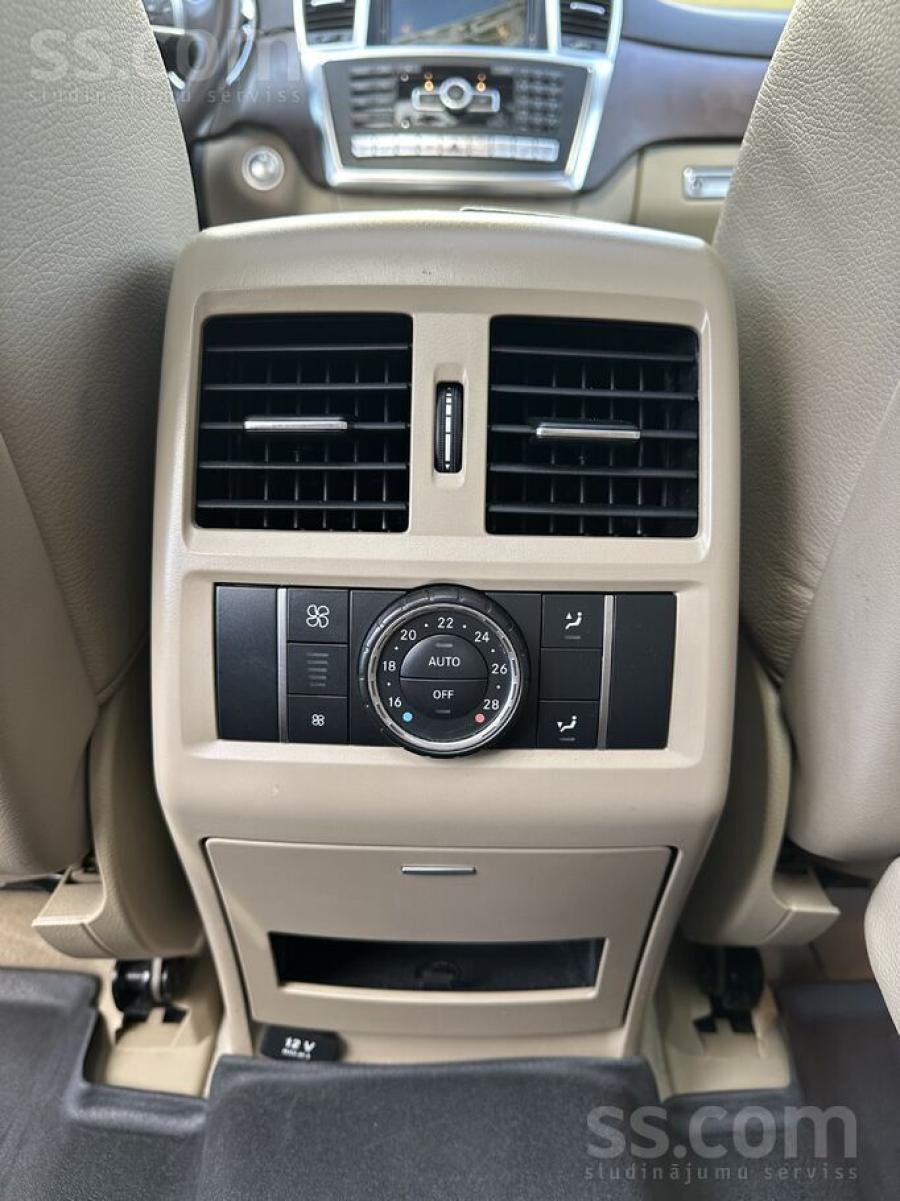 Melns Mercedes-Benz GL 350 2014 Jūrmala, ar dzinēja tilpumu 3.00 L un nobraukumu 0 tūkst. km par 17400 €, foto 16 vietnē AUTOMOTO.COM.LV