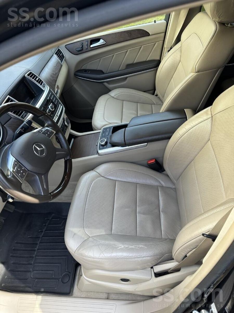 Melns Mercedes-Benz GL 350 2014 Jūrmala, ar dzinēja tilpumu 3.00 L un nobraukumu 0 tūkst. km par 17400 €, foto 18 vietnē AUTOMOTO.COM.LV