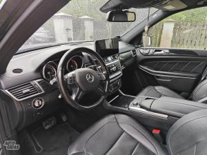 Melns Mercedes-Benz GL 350 2014 Marijampole, ar dzinēja tilpumu 3.00 L un nobraukumu 275 tūkst. km par 25000 €, foto 16 vietnē AUTOMOTO.COM.LV