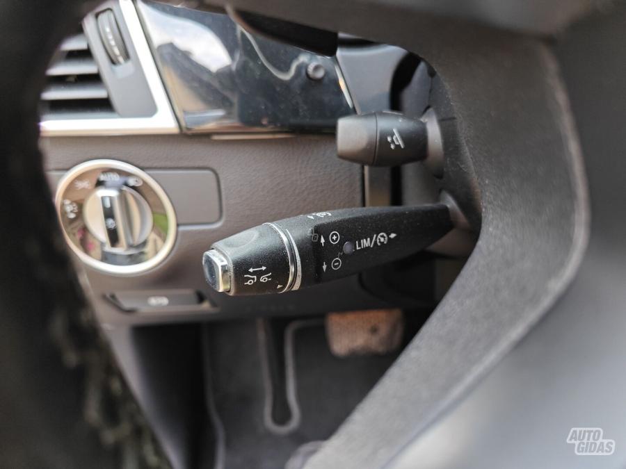 Melns Mercedes-Benz GL 350 2014 Marijampole, ar dzinēja tilpumu 3.00 L un nobraukumu 275 tūkst. km par 25000 €, foto 23 vietnē AUTOMOTO.COM.LV