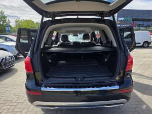 Black Mercedes-Benz GL 350 2014 in Vilnius, with an engine capacity of 2.99 L and mileage of 170 thousand km for 17900 €, photo 15 on AUTOMOTO.COM.LV