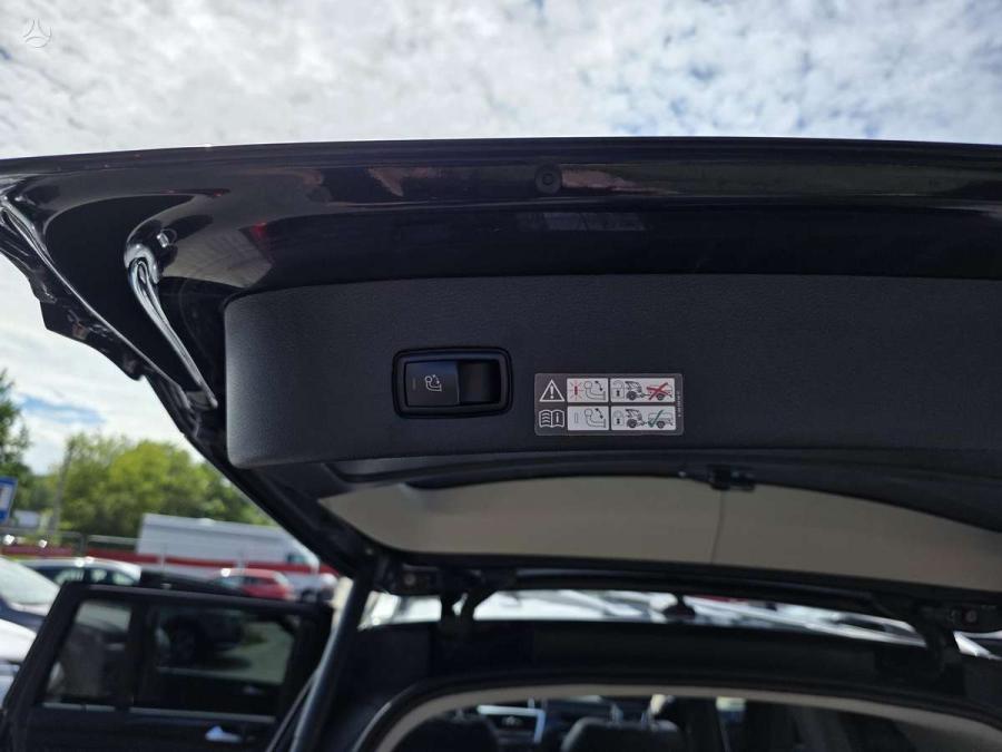 Black Mercedes-Benz GL 350 2014 in Vilnius, with an engine capacity of 2.99 L and mileage of 170 thousand km for 17900 €, photo 16 on AUTOMOTO.COM.LV