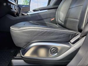Black Mercedes-Benz GL 350 2014 in Vilnius, with an engine capacity of 2.99 L and mileage of 170 thousand km for 17900 €, photo 22 on AUTOMOTO.COM.LV