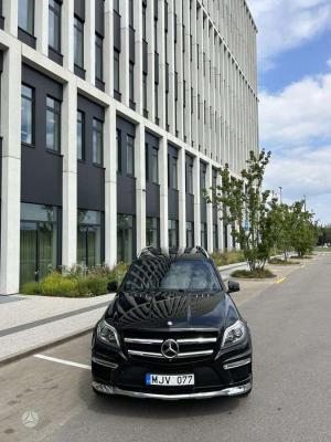 Black Mercedes-Benz GL 350 2014 in Vilnius, with an engine capacity of 2.99 L and mileage of 297 thousand km for 20200 €, photo 3 on AUTOMOTO.COM.LV