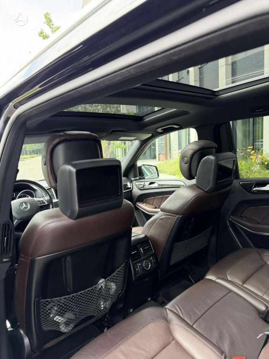 Black Mercedes-Benz GL 350 2014 in Vilnius, with an engine capacity of 2.99 L and mileage of 297 thousand km for 20200 €, photo 13 on AUTOMOTO.COM.LV
