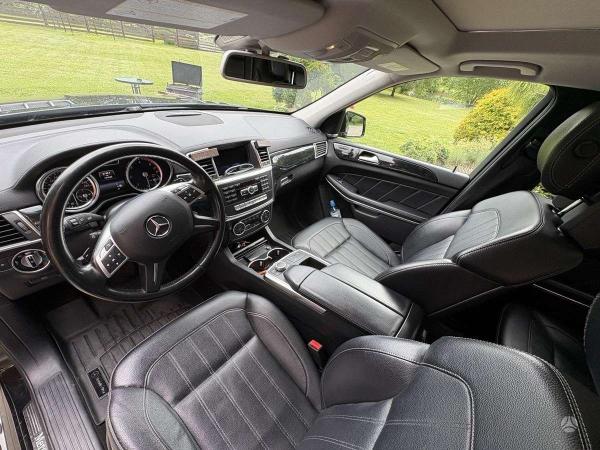 Melns Mercedes-Benz GL 350 2014 Vilkaviškis, ar dzinēja tilpumu 2.99 L un nobraukumu 150 tūkst. km par 24000 €, foto 7 vietnē AUTOMOTO.COM.LV