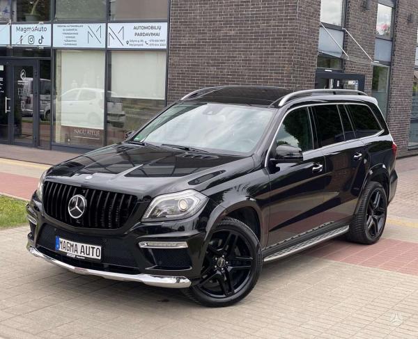 Black Mercedes-Benz GL 350 2014 in Marijampole, with an engine capacity of 2.99 L and mileage of 328 thousand km for 22450 €, photo 1 on AUTOMOTO.COM.LV