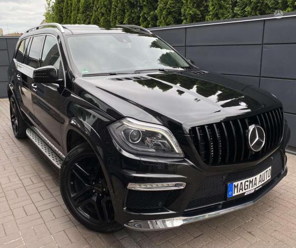 Black Mercedes-Benz GL 350 2014 in Marijampole, with an engine capacity of 2.99 L and mileage of 328 thousand km for 22450 €, photo 8 on AUTOMOTO.COM.LV