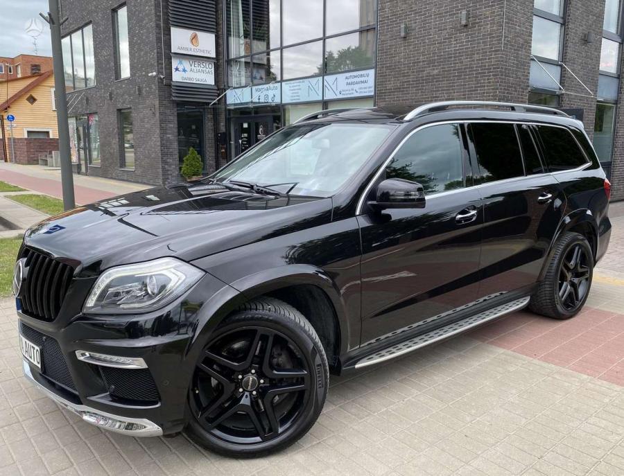 Black Mercedes-Benz GL 350 2014 in Marijampole, with an engine capacity of 2.99 L and mileage of 328 thousand km for 22450 €, photo 11 on AUTOMOTO.COM.LV