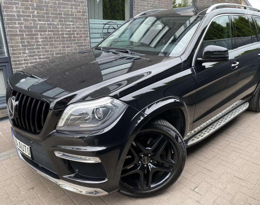 Black Mercedes-Benz GL 350 2014 in Marijampole, with an engine capacity of 2.99 L and mileage of 328 thousand km for 22450 €, photo 13 on AUTOMOTO.COM.LV