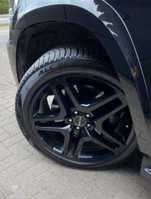 Black Mercedes-Benz GL 350 2014 in Marijampole, with an engine capacity of 2.99 L and mileage of 328 thousand km for 22450 €, photo 17 on AUTOMOTO.COM.LV
