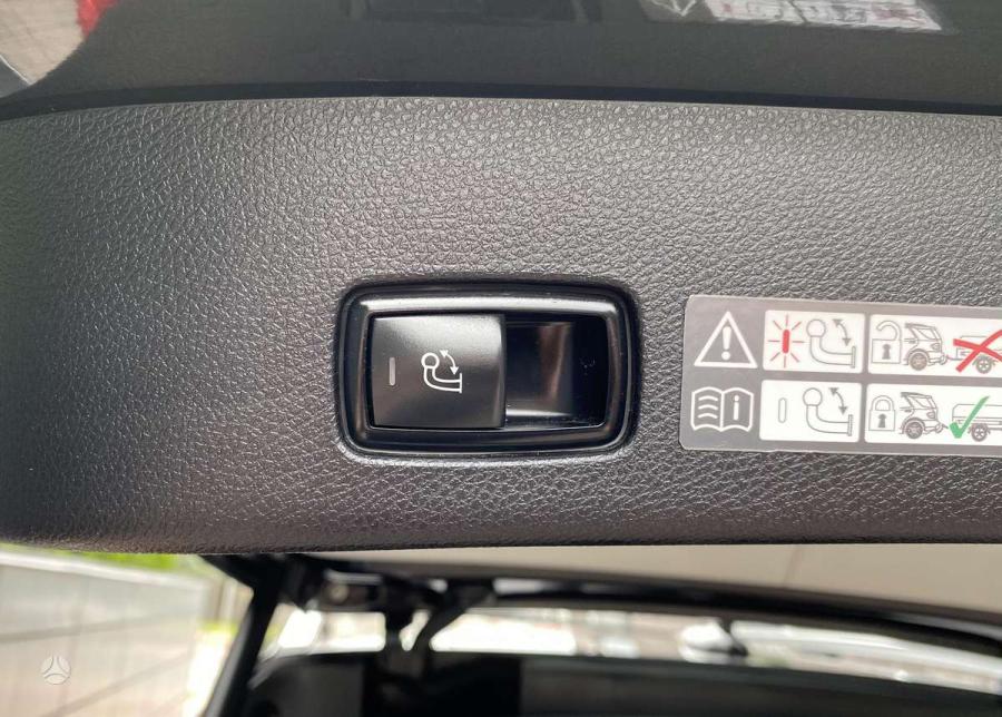 Black Mercedes-Benz GL 350 2014 in Marijampole, with an engine capacity of 2.99 L and mileage of 328 thousand km for 22450 €, photo 23 on AUTOMOTO.COM.LV