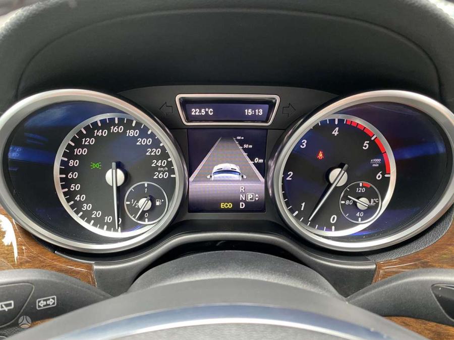 Black Mercedes-Benz GL 350 2014 in Marijampole, with an engine capacity of 2.99 L and mileage of 328 thousand km for 22450 €, photo 31 on AUTOMOTO.COM.LV