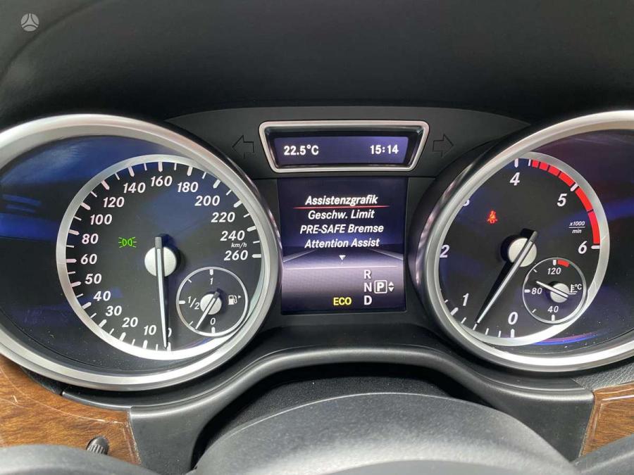 Black Mercedes-Benz GL 350 2014 in Marijampole, with an engine capacity of 2.99 L and mileage of 328 thousand km for 22450 €, photo 32 on AUTOMOTO.COM.LV