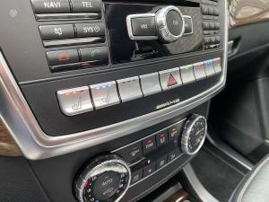 Black Mercedes-Benz GL 350 2014 in Marijampole, with an engine capacity of 2.99 L and mileage of 328 thousand km for 22450 €, photo 41 on AUTOMOTO.COM.LV