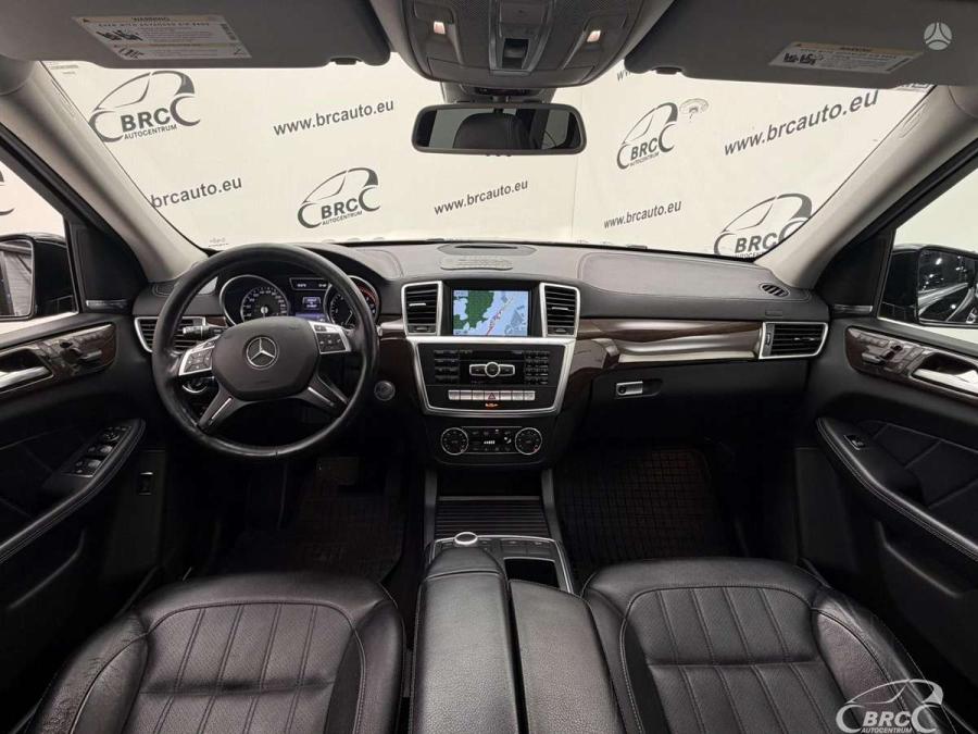 Melns Mercedes-Benz GL 350 2015 Viļņa, ar dzinēja tilpumu 2.99 L un nobraukumu 215 tūkst. km par 18900 €, foto 4 vietnē AUTOMOTO.COM.LV