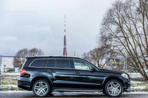 Melns Mercedes-Benz GL 350 2015 Rīga, ar dzinēja tilpumu 3.00 L un nobraukumu 280 tūkst. km par 25000 €, foto 5 vietnē AUTOMOTO.COM.LV