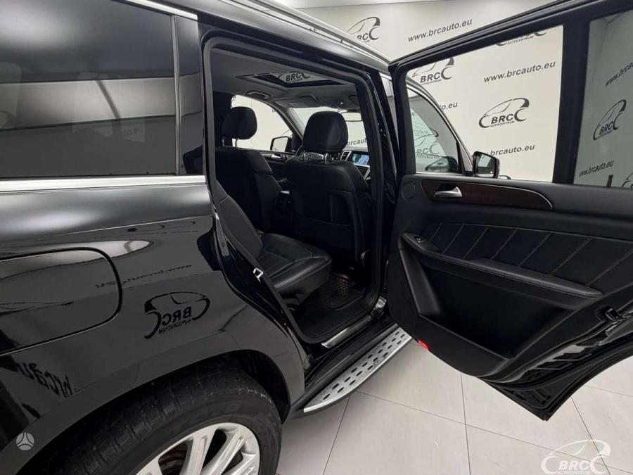 Melns Mercedes-Benz GL 350 2015 Viļņa, ar dzinēja tilpumu 2.99 L un nobraukumu 215 tūkst. km par 17900 €, foto 14 vietnē AUTOMOTO.COM.LV