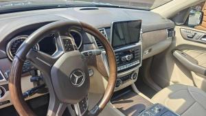 Melns Mercedes-Benz GL 350 2015 Klaipėda, ar dzinēja tilpumu 2.99 L un nobraukumu 170 tūkst. km par 24900 €, foto 5 vietnē AUTOMOTO.COM.LV