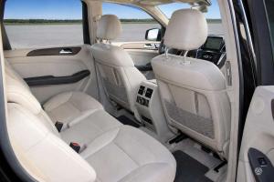 Melns Mercedes-Benz GL 350 2015 Klaipėda, ar dzinēja tilpumu 2.99 L un nobraukumu 170 tūkst. km par 24900 €, foto 6 vietnē AUTOMOTO.COM.LV