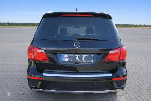 Melns Mercedes-Benz GL 350 2015 Klaipėda, ar dzinēja tilpumu 2.99 L un nobraukumu 170 tūkst. km par 24900 €, foto 7 vietnē AUTOMOTO.COM.LV