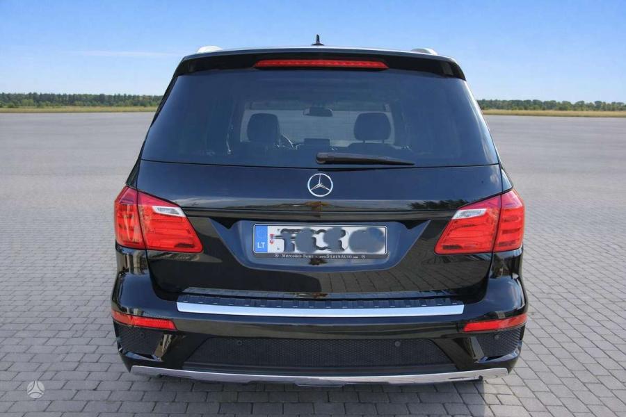 Melns Mercedes-Benz GL 350 2015 Klaipėda, ar dzinēja tilpumu 2.99 L un nobraukumu 170 tūkst. km par 24900 €, foto 8 vietnē AUTOMOTO.COM.LV