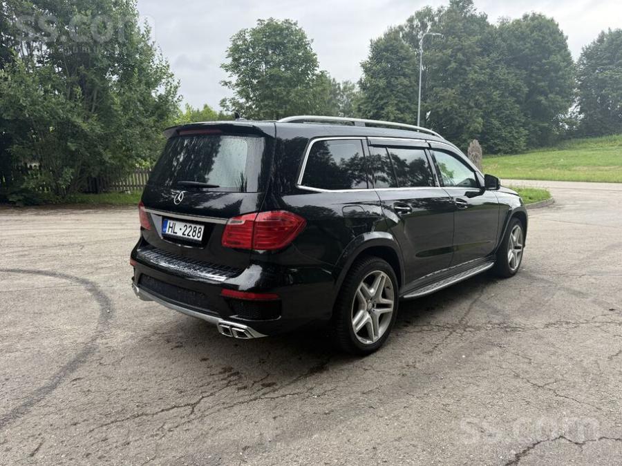 Melns Mercedes-Benz GL 350 2015 Aizkraukle, ar dzinēja tilpumu 3.00 L un nobraukumu 0 tūkst. km par 22700 €, foto 4 vietnē AUTOMOTO.COM.LV