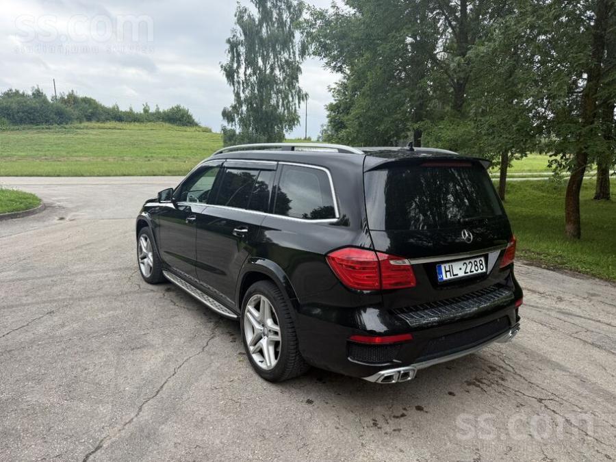 Melns Mercedes-Benz GL 350 2015 Aizkraukle, ar dzinēja tilpumu 3.00 L un nobraukumu 0 tūkst. km par 22700 €, foto 7 vietnē AUTOMOTO.COM.LV