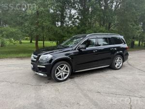 Melns Mercedes-Benz GL 350 2015 Aizkraukle, ar dzinēja tilpumu 3.00 L un nobraukumu 0 tūkst. km par 22700 €, foto 8 vietnē AUTOMOTO.COM.LV