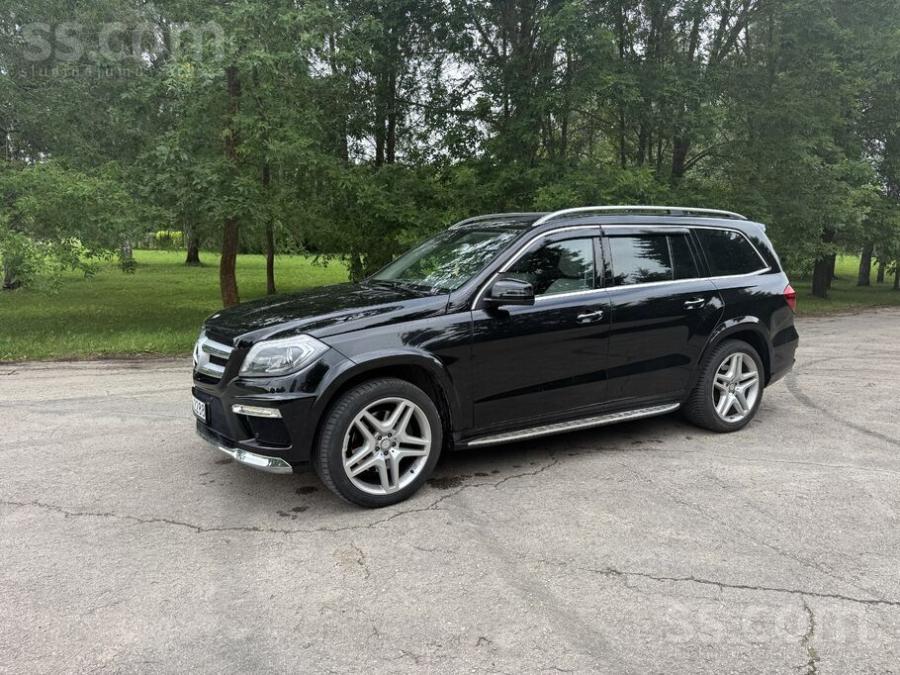 Melns Mercedes-Benz GL 350 2015 Aizkraukle, ar dzinēja tilpumu 3.00 L un nobraukumu 0 tūkst. km par 22700 €, foto 8 vietnē AUTOMOTO.COM.LV
