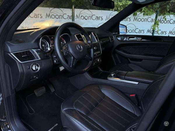 Black Mercedes-Benz GL 350 2015 in Vilnius, with an engine capacity of 2.99 L and mileage of 180 thousand km for 19000 €, photo 10 on AUTOMOTO.COM.LV