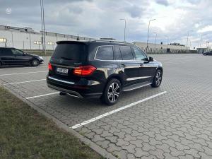 Черный Мерседес ГЛ 350 2015 в Вильнюс, объемом двигателя 2.99 л и пробегом 187 тыс. км за 18999 €, фото 8 на AUTOMOTO.COM.LV