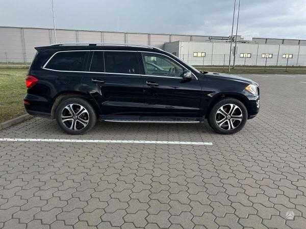 Mercedes-Benz GL 350 2015 Viļņa vietnē Melns Mercedes-Benz GL 350 2015 Viļņa, ar dzinēja tilpumu 2.99 L un nobraukumu 187 tūkst. km par 18999 €, foto 9 vietnē AUTOMOTO.COM.LV