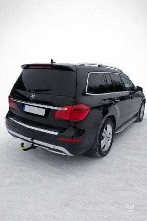 Melns Mercedes-Benz GL 350 2016 Kauņa, ar dzinēja tilpumu 2.99 L un nobraukumu 305 tūkst. km par 12500 €, foto 5 vietnē AUTOMOTO.COM.LV