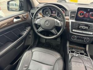 Melns Mercedes-Benz GL 350 2016 Rīga, ar dzinēja tilpumu 3.00 L un nobraukumu 218 tūkst. km par 21175 €, foto 14 vietnē AUTOMOTO.COM.LV