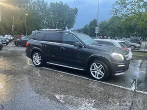 Melns Mercedes-Benz GL 350 2016 Rīga, ar dzinēja tilpumu 3.00 L un nobraukumu 218 tūkst. km par 21175 €, foto 22 vietnē AUTOMOTO.COM.LV