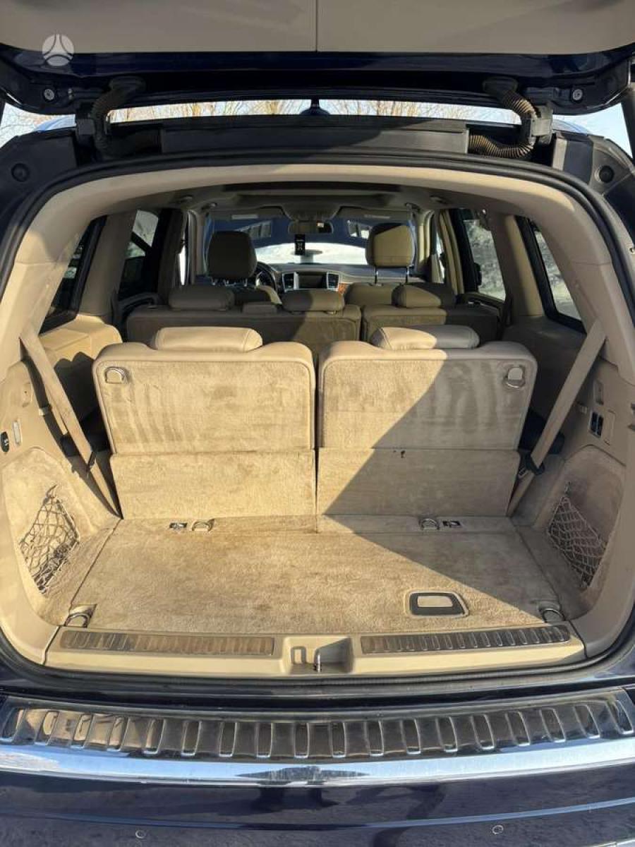 Zils Mercedes-Benz GL 350 2014 Šauļi, ar dzinēja tilpumu 2.99 L un nobraukumu 127 tūkst. km par 9850 €, foto 18 vietnē AUTOMOTO.COM.LV