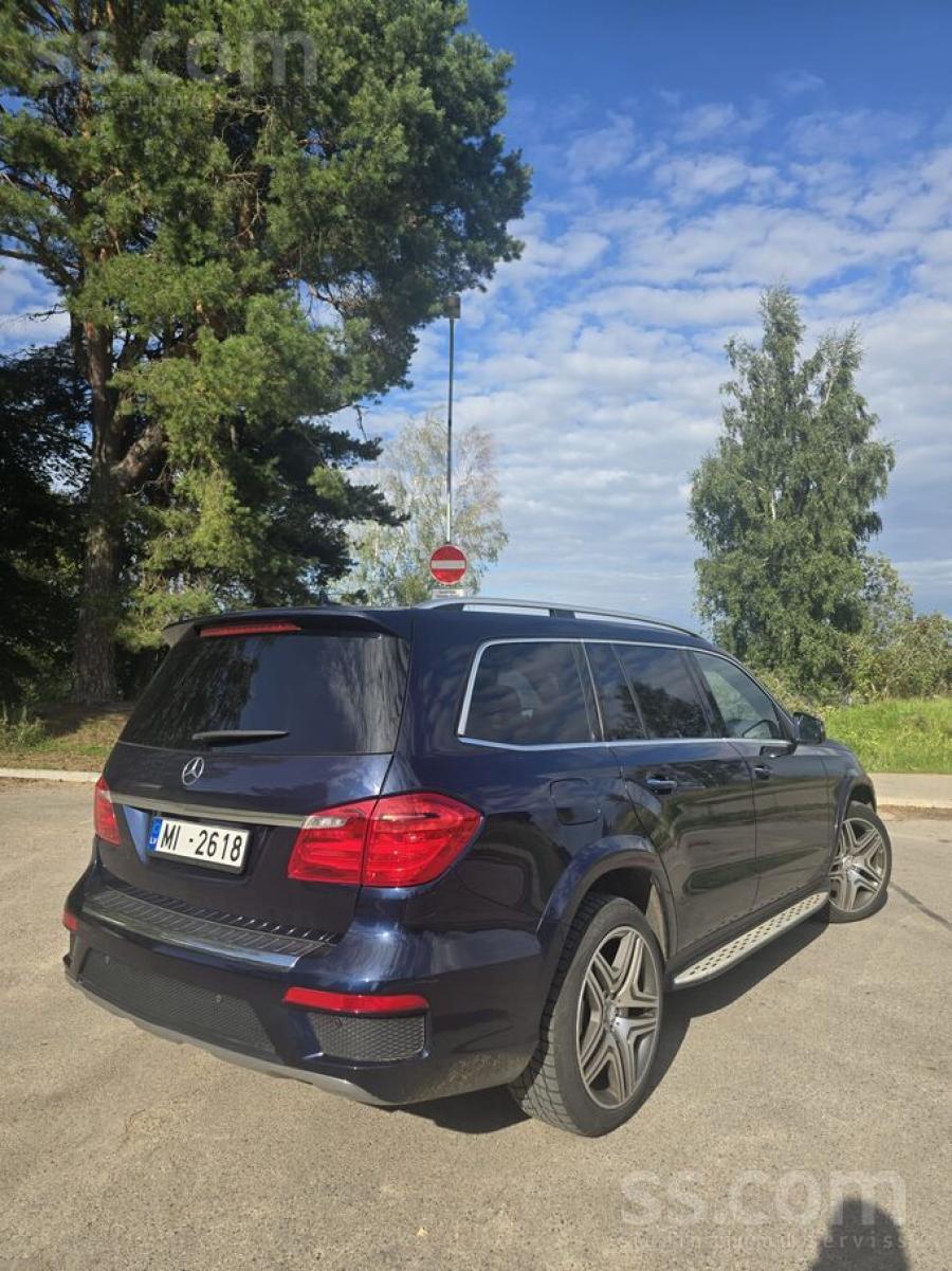 Zils Mercedes-Benz GL 350 2014 Rīga, ar dzinēja tilpumu 3.00 L un nobraukumu 304 tūkst. km par 17500 €, foto 5 vietnē AUTOMOTO.COM.LV