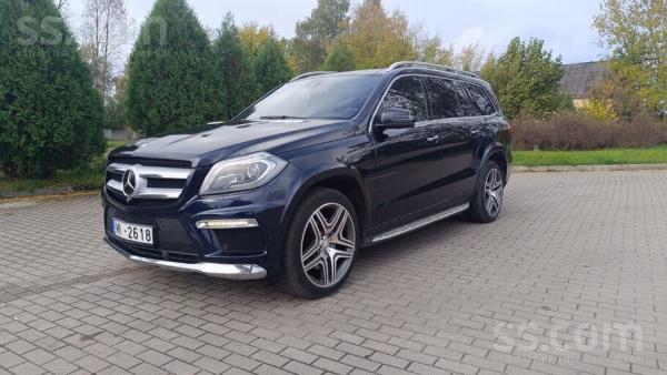 Zils Mercedes-Benz GL 350 2014 Rīga, ar dzinēja tilpumu 3.00 L un nobraukumu 304 tūkst. km par 16900 €, foto 1 vietnē AUTOMOTO.COM.LV