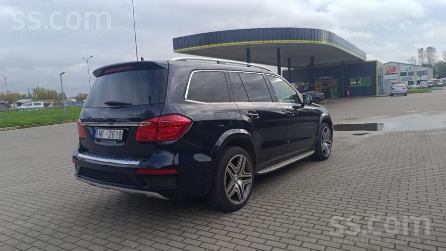 Zils Mercedes-Benz GL 350 2014 Rīga, ar dzinēja tilpumu 3.00 L un nobraukumu 304 tūkst. km par 16900 €, foto 5 vietnē AUTOMOTO.COM.LV