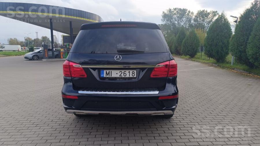 Zils Mercedes-Benz GL 350 2014 Rīga, ar dzinēja tilpumu 3.00 L un nobraukumu 304 tūkst. km par 16900 €, foto 7 vietnē AUTOMOTO.COM.LV