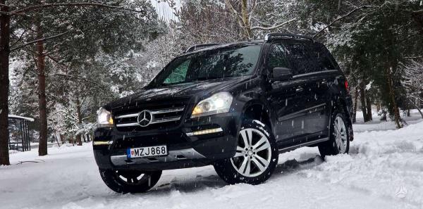 Brūns Mercedes-Benz GL 350 2011 Viļņa, ar dzinēja tilpumu 2.99 L un nobraukumu 123 tūkst. km par 16900 €, foto 4 vietnē AUTOMOTO.COM.LV