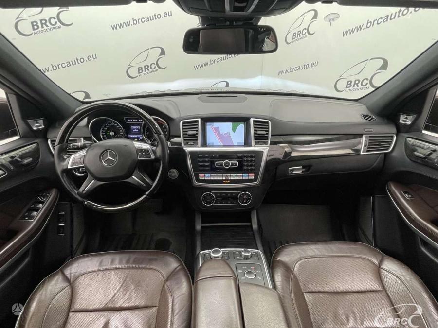 Brown Mercedes-Benz GL 350 2013 in Vilnius, with an engine capacity of 2.99 L and mileage of 387 thousand km for 15500 €, photo 4 on AUTOMOTO.COM.LV