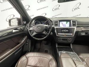 Brown Mercedes-Benz GL 350 2013 in Vilnius, with an engine capacity of 2.99 L and mileage of 387 thousand km for 15500 €, photo 21 on AUTOMOTO.COM.LV