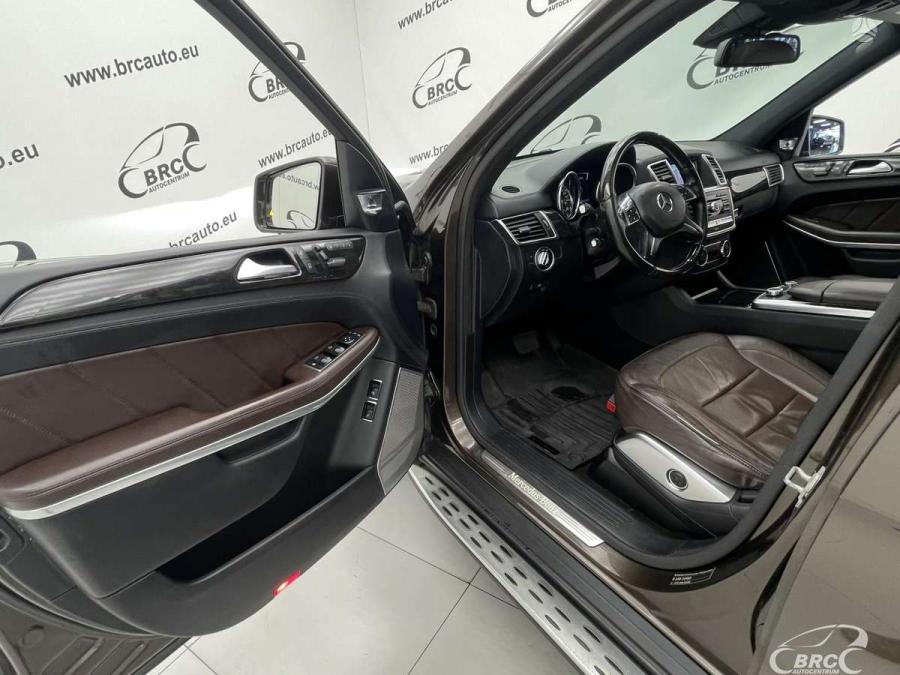 Brown Mercedes-Benz GL 350 2013 in Vilnius, with an engine capacity of 2.99 L and mileage of 387 thousand km for 15500 €, photo 27 on AUTOMOTO.COM.LV