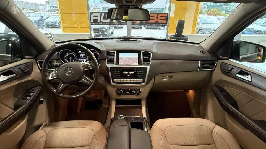 Brūns Mercedes-Benz GL 350 2015 Viļņa, ar dzinēja tilpumu 2.99 L un nobraukumu 238 tūkst. km par 24222 €, foto 7 vietnē AUTOMOTO.COM.LV