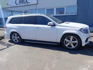 Mercedes-Benz GL 350 2015 in Vilnius, with an engine capacity of 2.99 L and mileage of 310 thousand km for 15000 €, photo 3 on AUTOMOTO.COM.LV